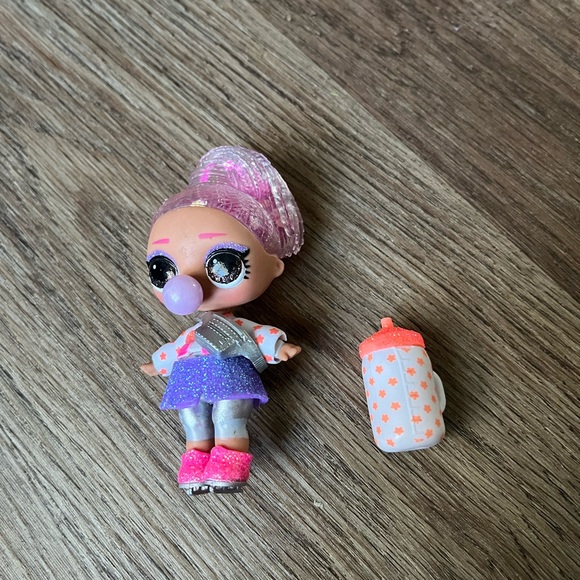 Mga | Toys | Lol Surprise Winter Disco Figure 8 Glitter Globe Skater ...